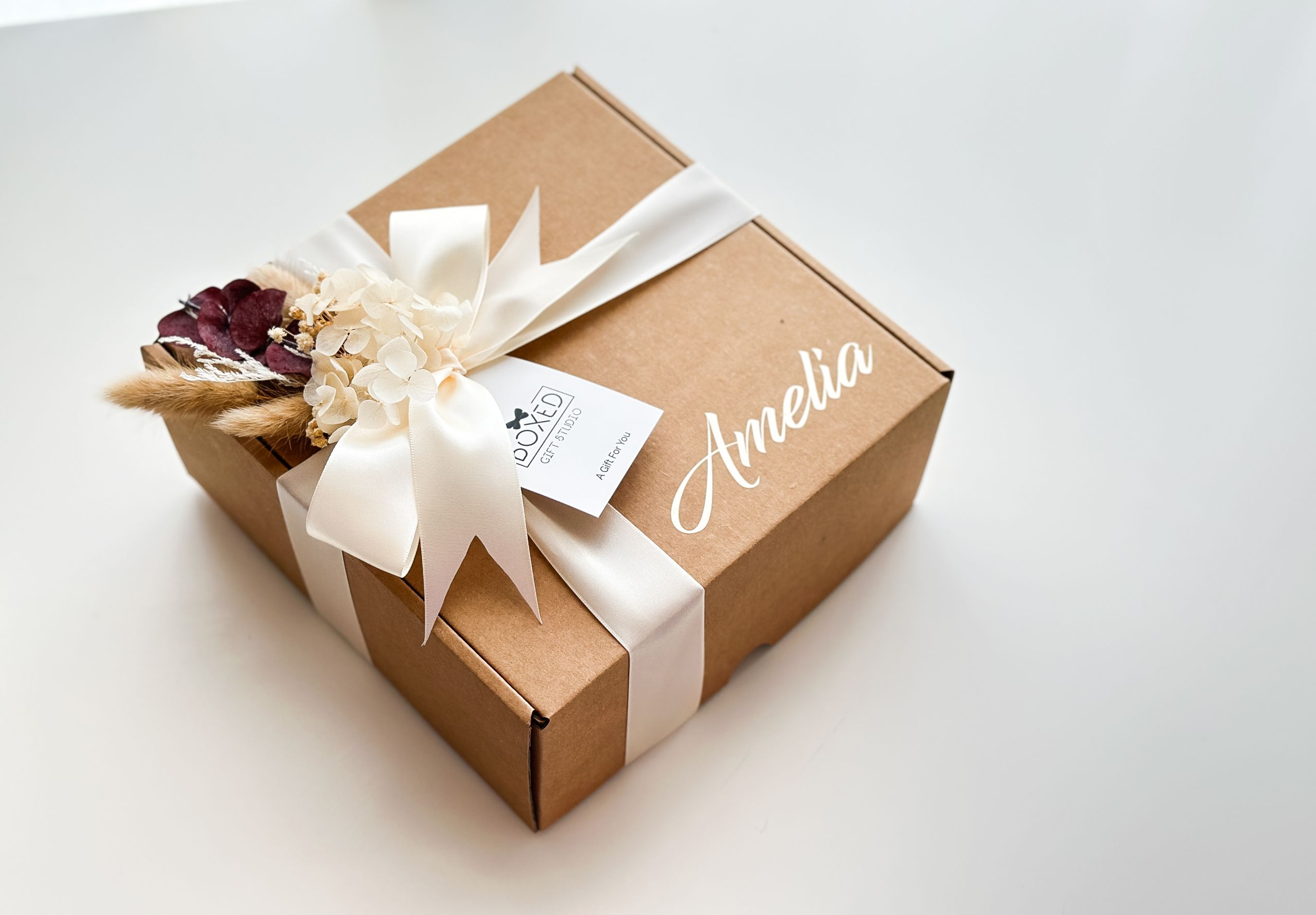 Boxed.ae | Cozy Gift Boxes For Any Occasion In UAE